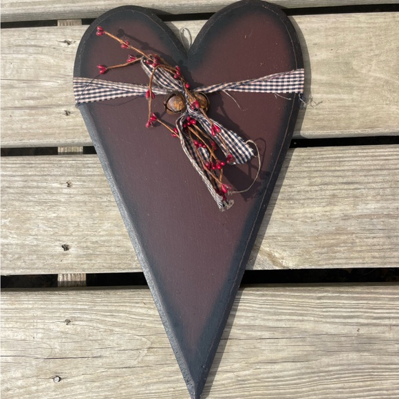 Accents | 175 Country Primitive Wood Heart With Paid Ribbon Pipberries ...